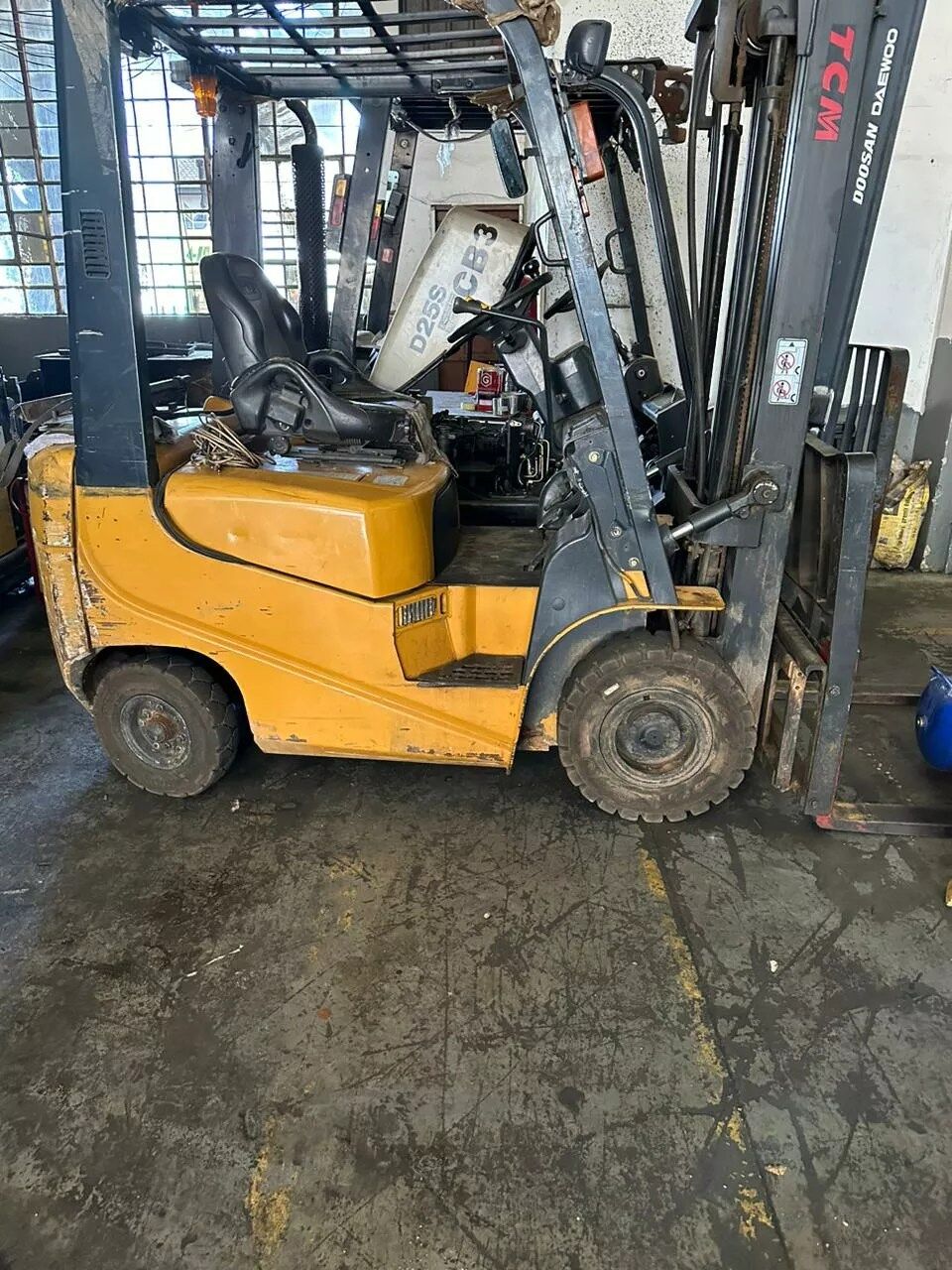 Used Quality and Bargain Forklifts for Sale - Forklift Guys